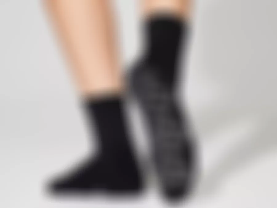 Tna BASE GRIP ANKLE SOCK 3-PACK | Aritzia US