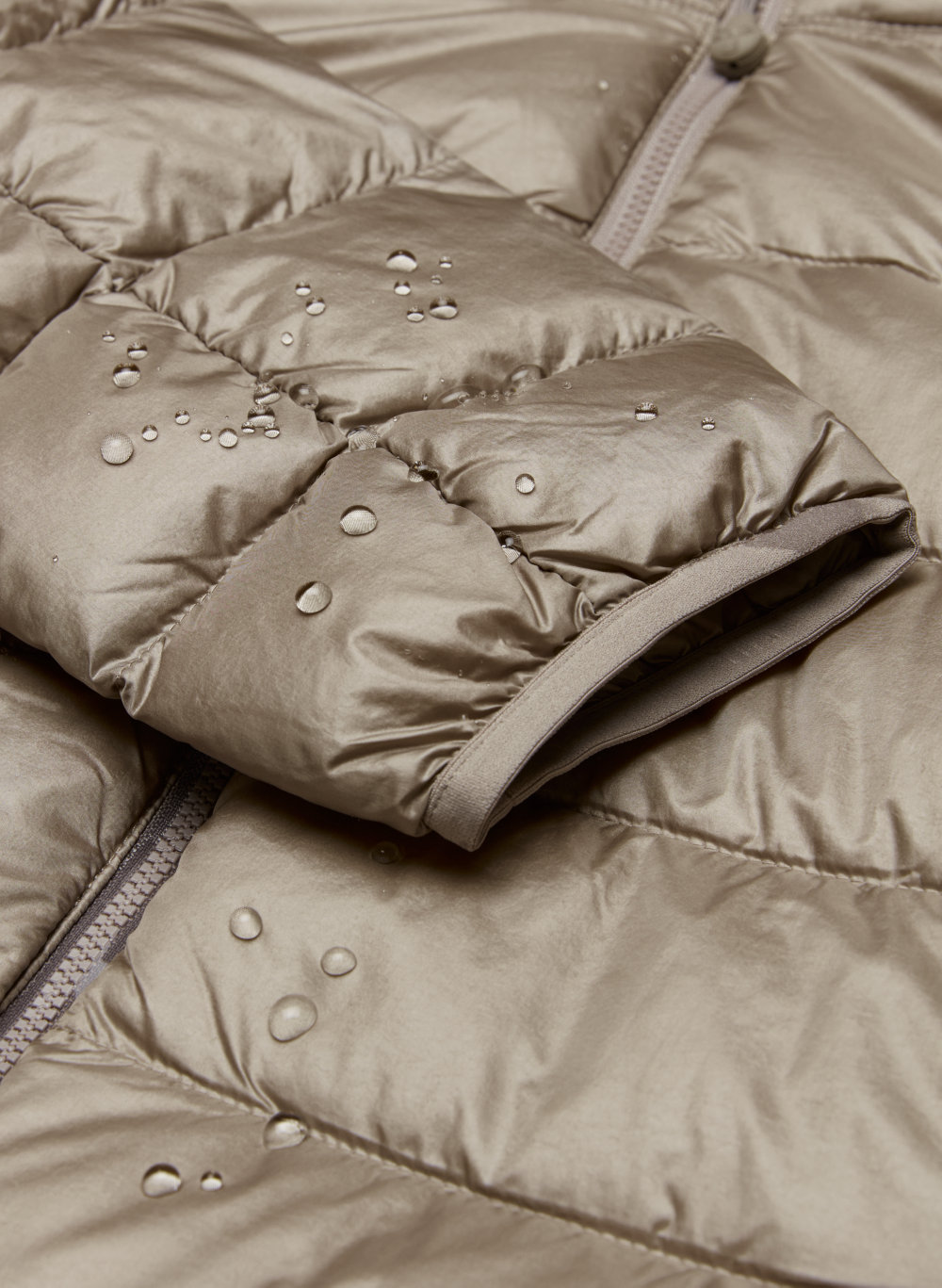 Tna THE LITTLE FUZZY PUFF™ | Aritzia INTL