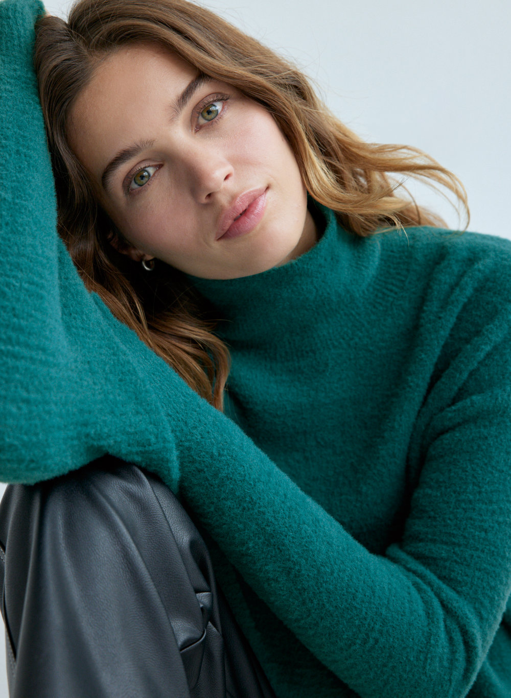 Wilfred Free HUSH KNIT TURTLENECK | Aritzia INTL