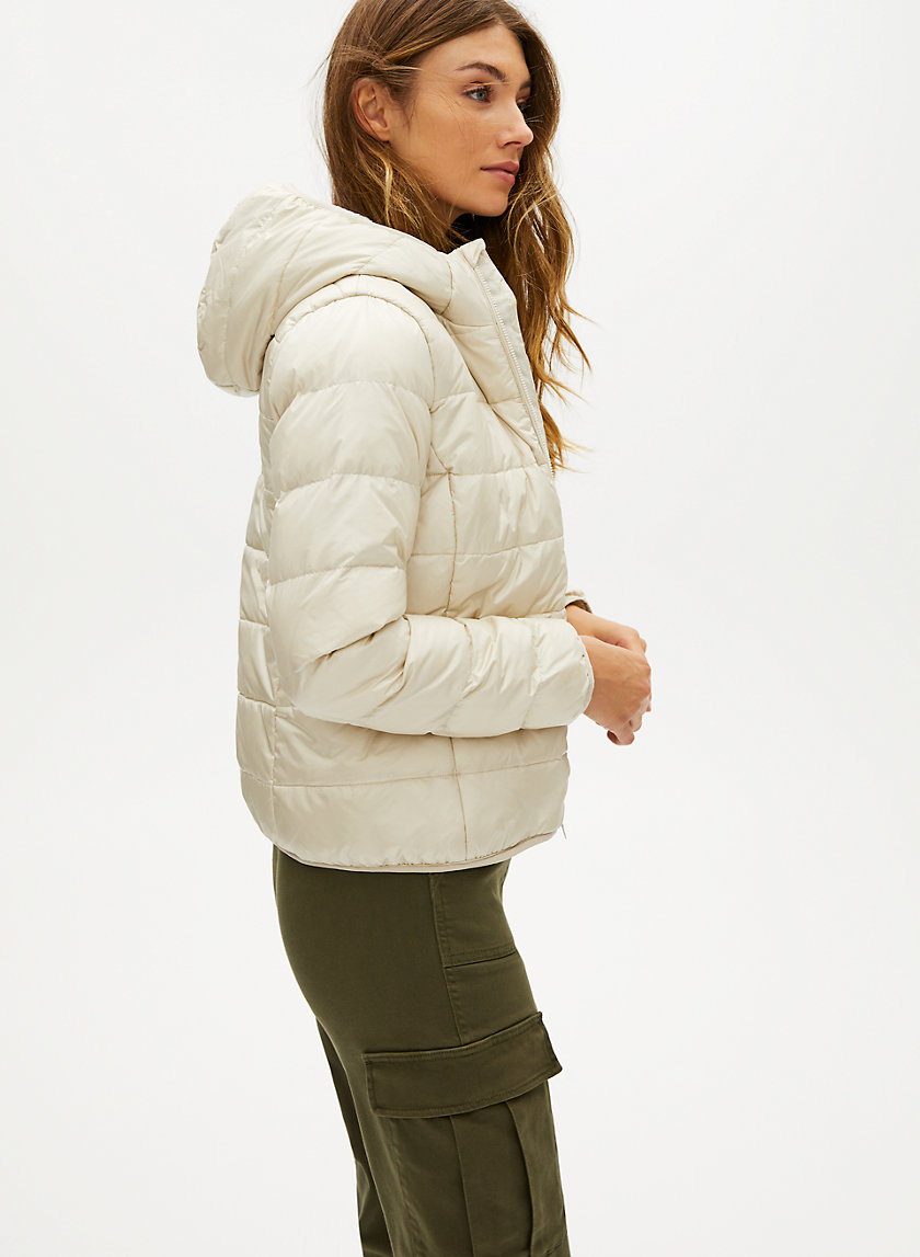 TnAction THE LITTLE FUZZY PUFF | Aritzia INTL
