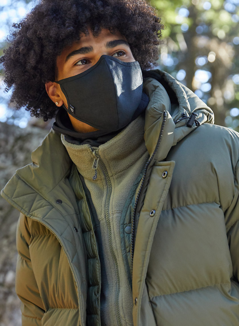 Aritzia Community SCULPTED LINEN FACE MASK