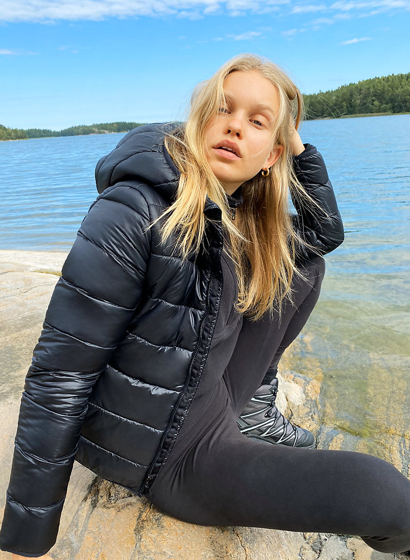 Tna THE LITTLE FUZZY PUFF | Aritzia INTL