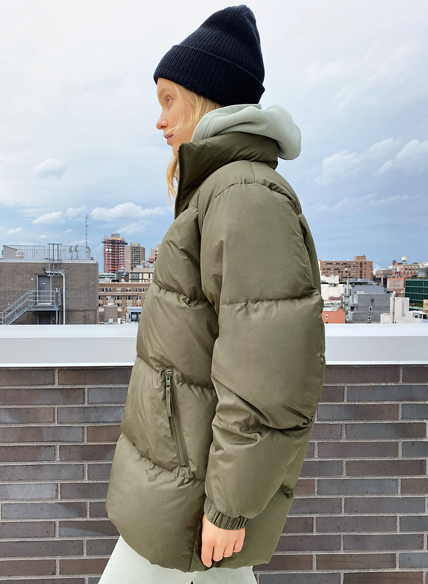 Tna MEGA PUFF MID | Aritzia CA