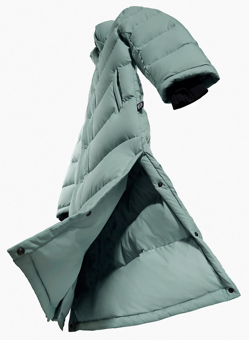 Super World™ THE SUPER PUFF™ LONG | Aritzia CA