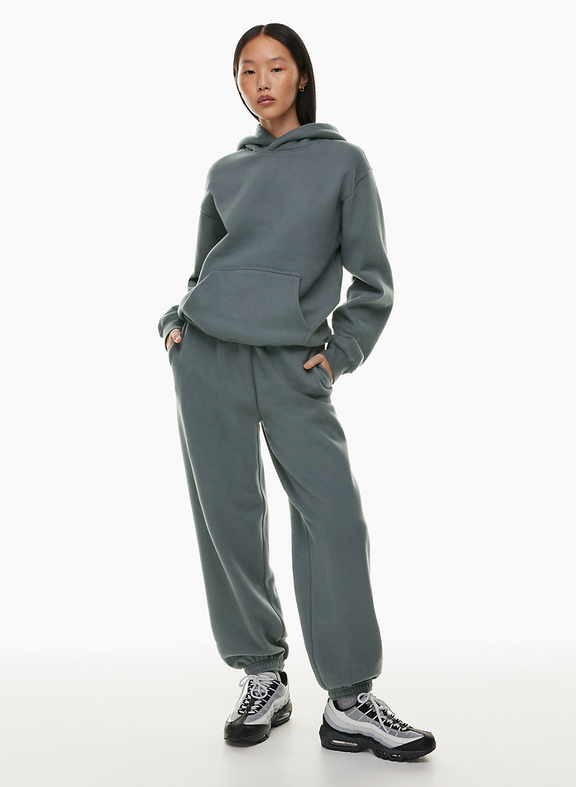 Tna COZY FLEECE MEGA SWEATPANT | Aritzia CA