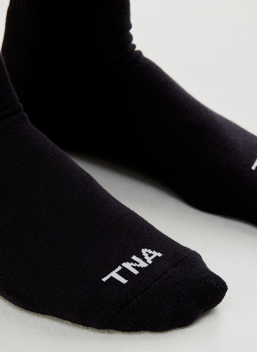 Tna BASE ANKLE SOCK 3-PACK | Aritzia INTL