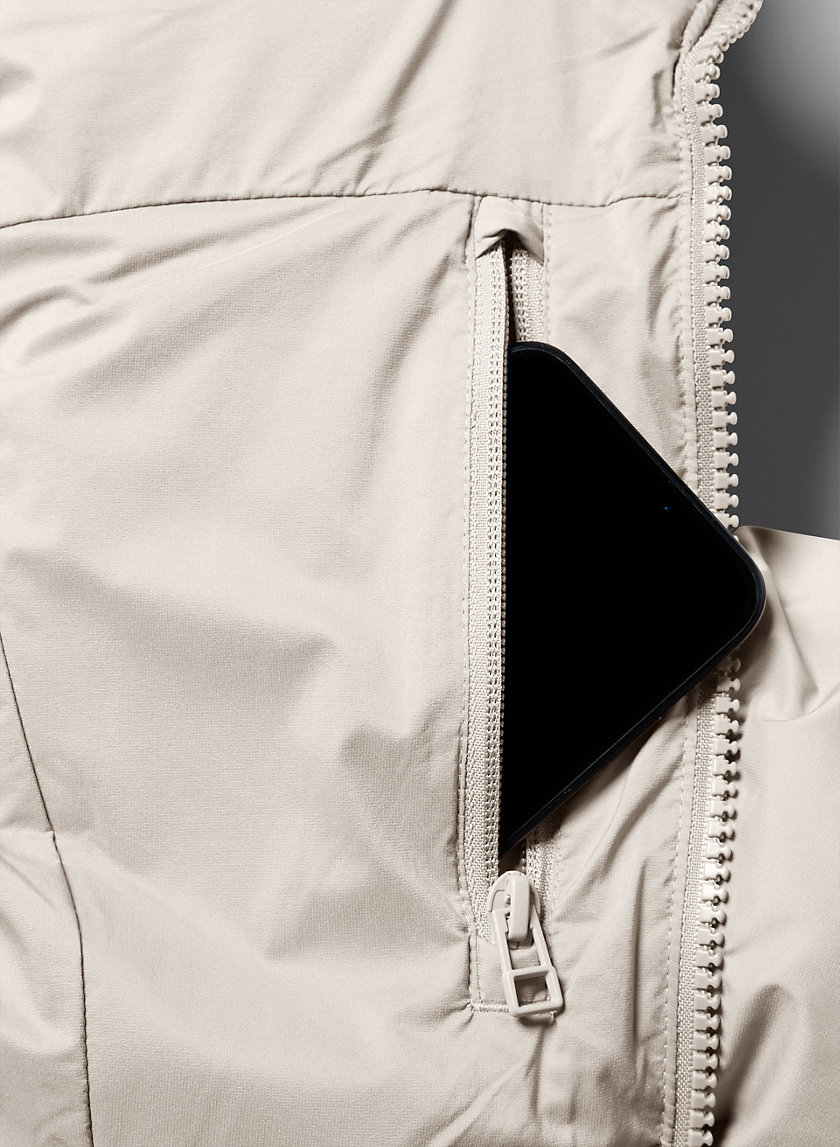 The Super Puff™ THE SUPERSNUG PUFF™ | Aritzia INTL