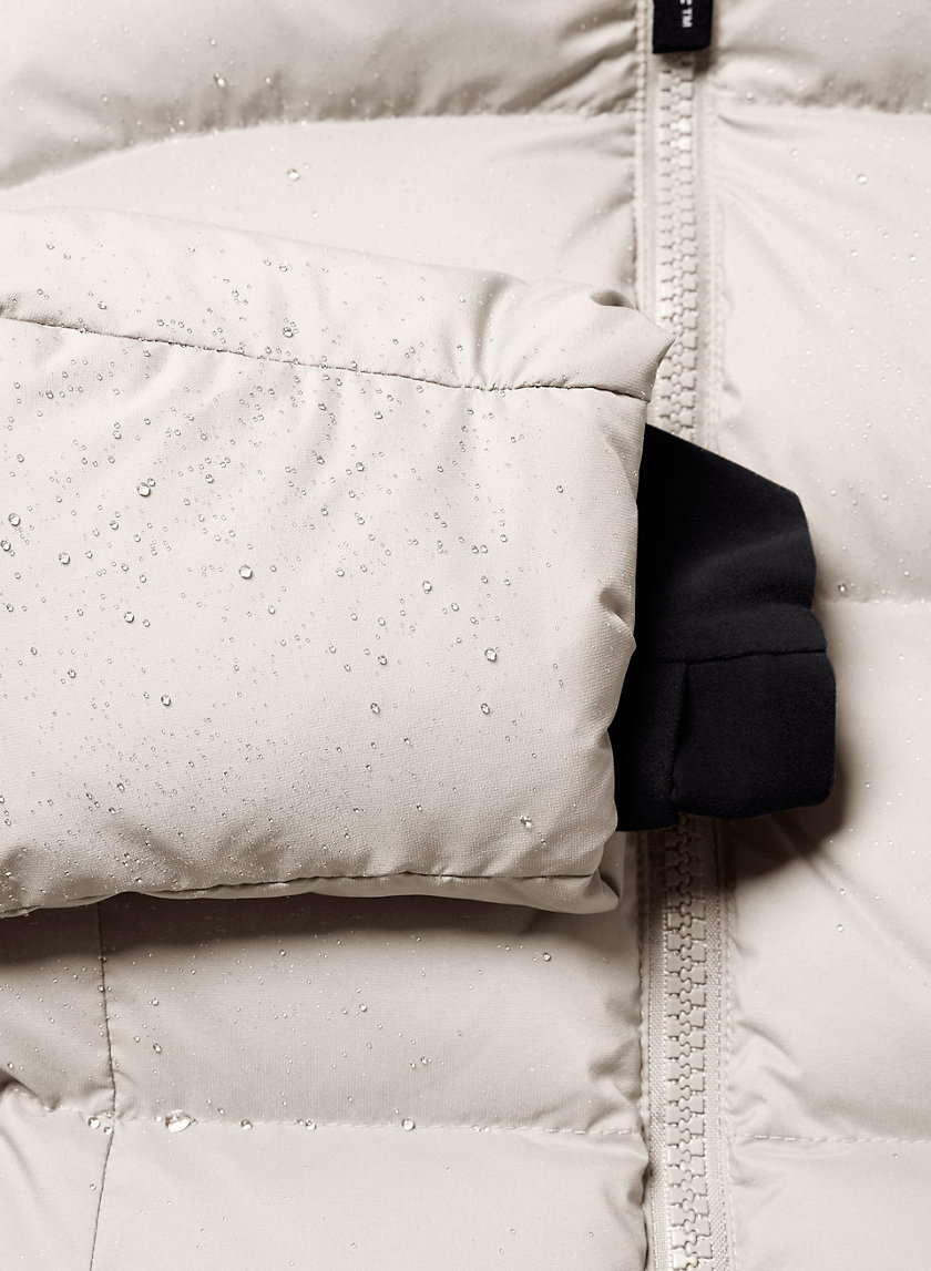 The Super Puff™ THE SUPERSNUG PUFF™ | Aritzia INTL