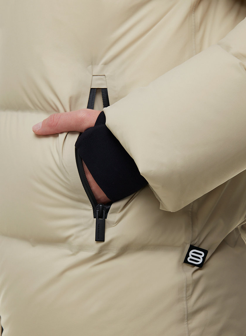 The Super Puff™ THE SUPER PUFF₂O™ MID | Aritzia INTL