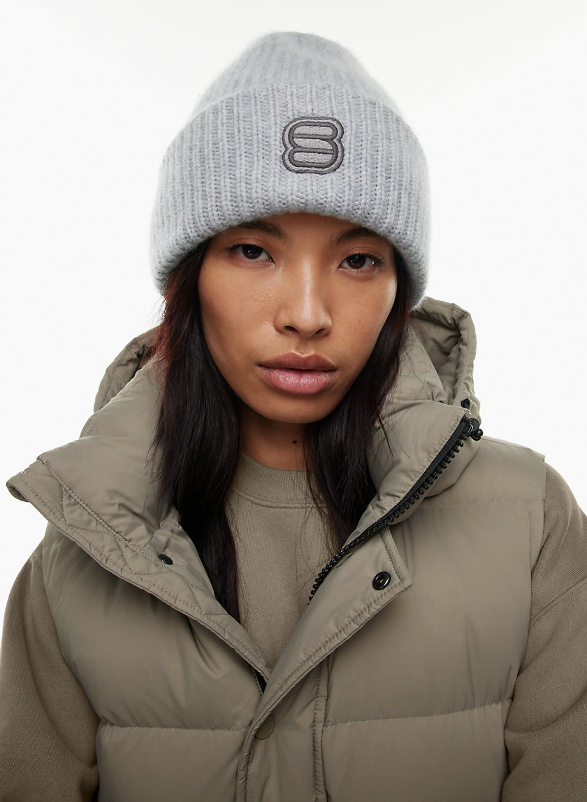 The Super Puff™ THE SUPER PUFF™ KNIT BEANIE | Aritzia INTL