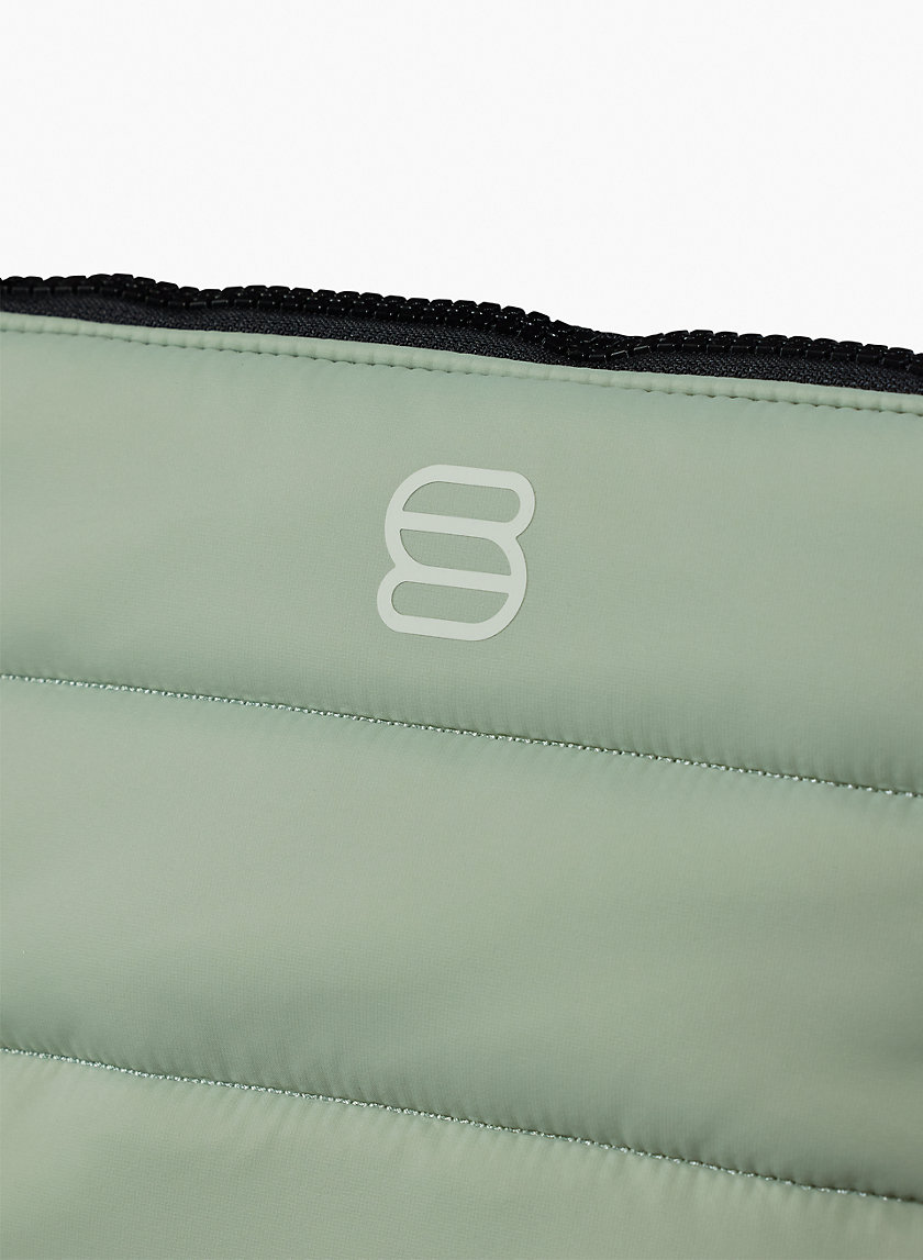 The Super Puff™ THE SUPER PUFF™ POUCH | Aritzia US