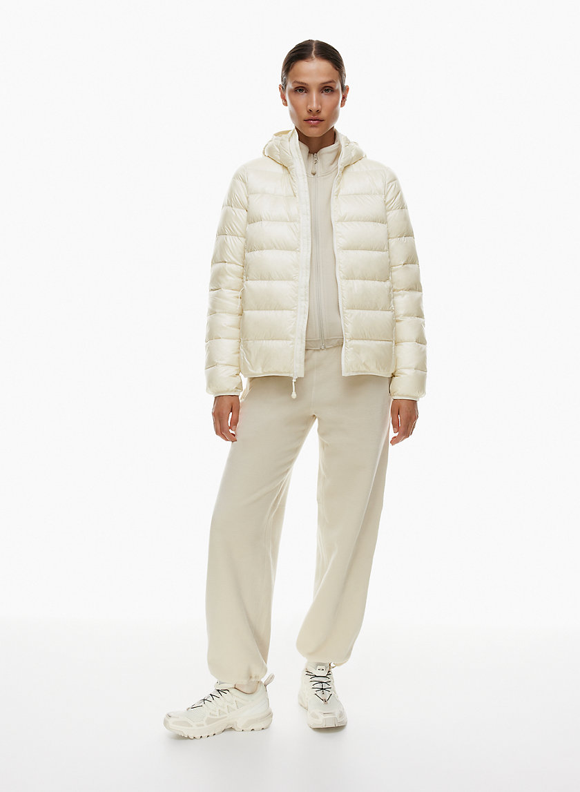 TnAction THE LITTLE PUFF™ | Aritzia INTL