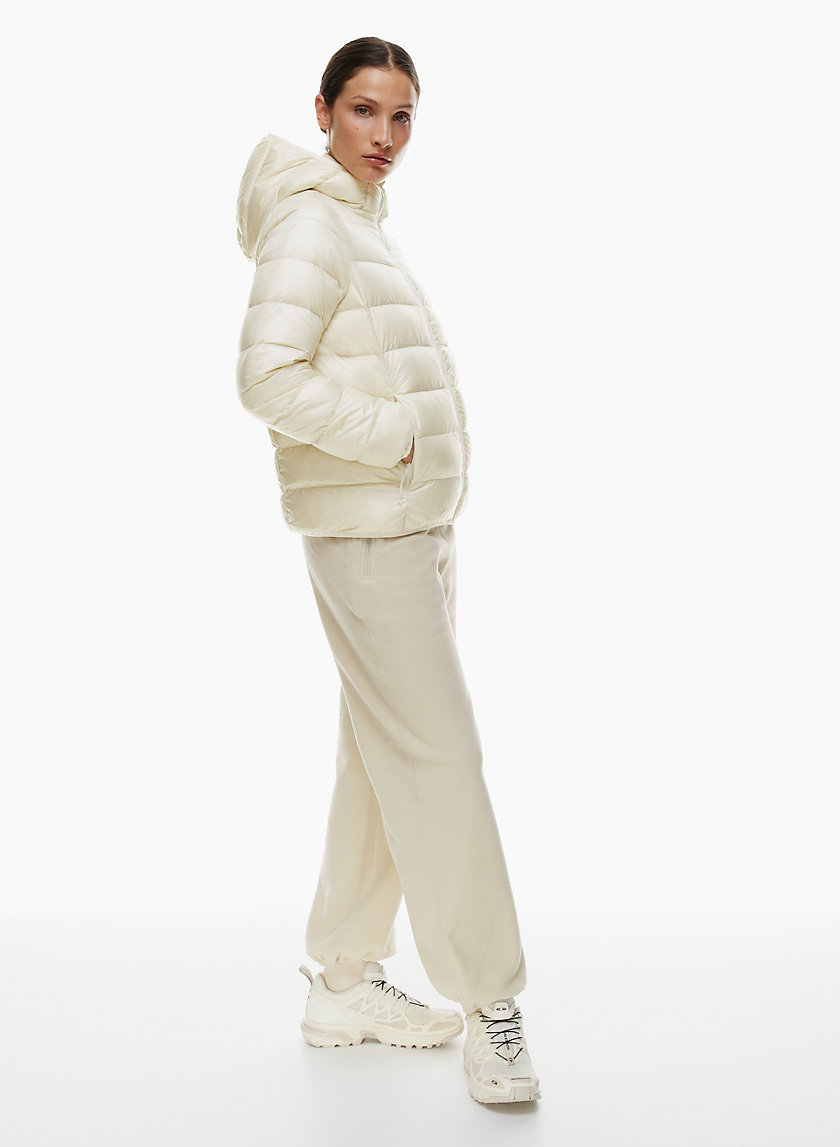 TnAction THE LITTLE PUFF™ | Aritzia INTL