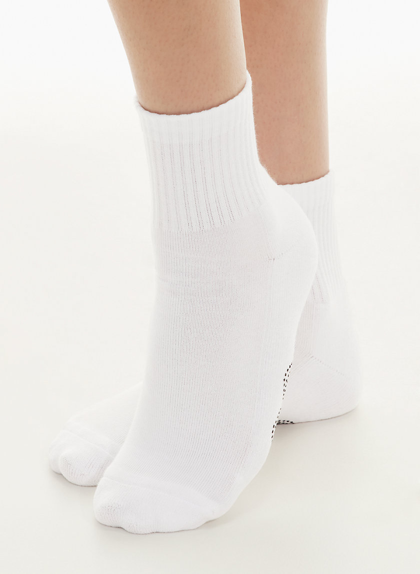 Tna BASE GRIP ANKLE SOCK 3-PACK | Aritzia CA