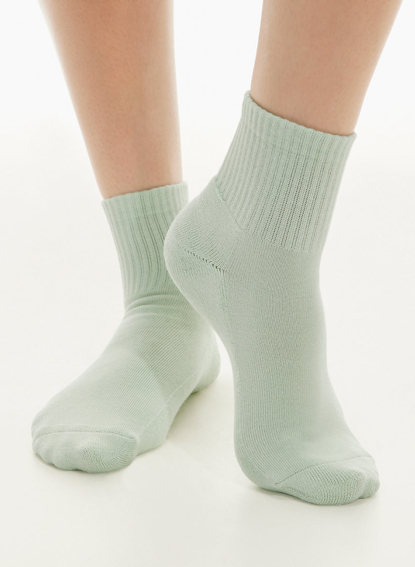 Tna BASE GRIP ANKLE SOCK 3-PACK | Aritzia CA