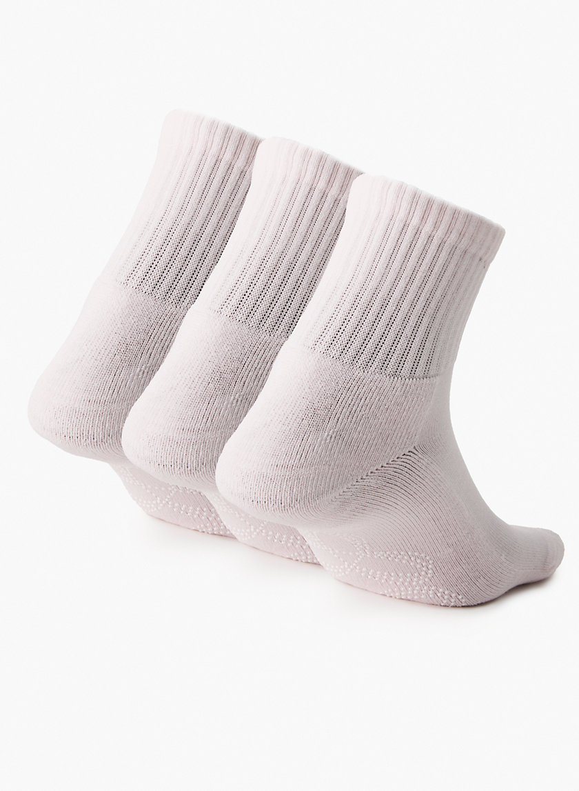 Tna BASE GRIP ANKLE SOCK 3-PACK | Aritzia US