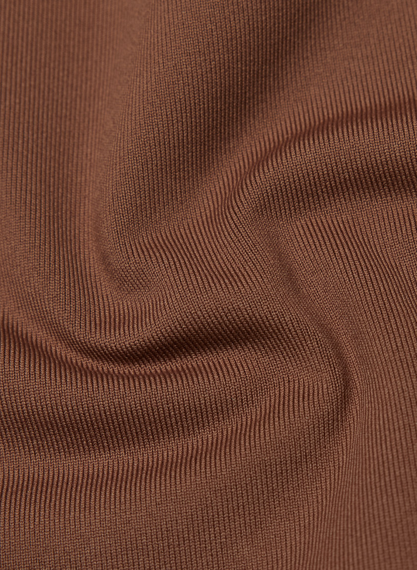 Babaton CONTOUR V-NECK BODYSUIT | Aritzia US