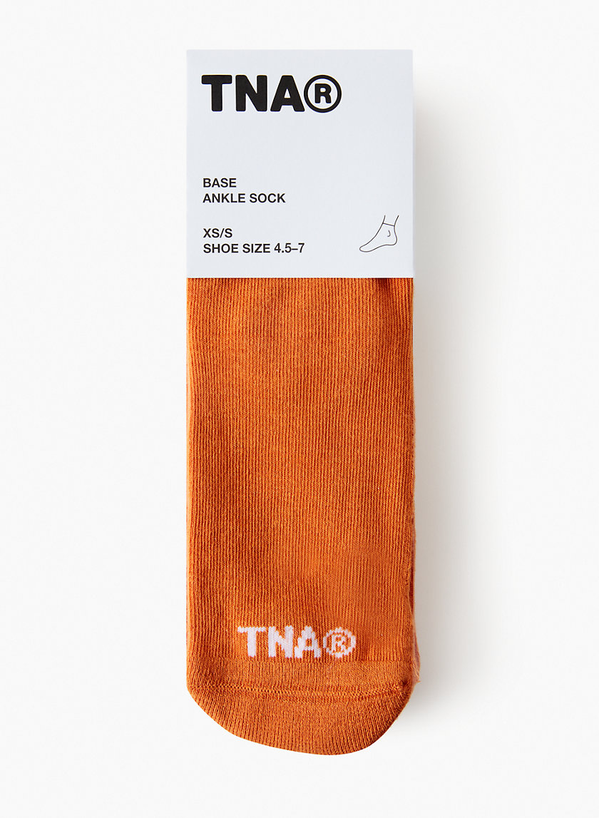 Tna BASE ANKLE SOCK 3-PACK | Aritzia INTL