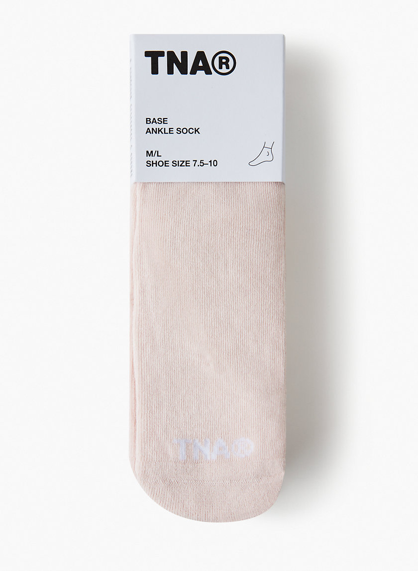 Tna BASE ANKLE SOCK 3-PACK | Aritzia INTL