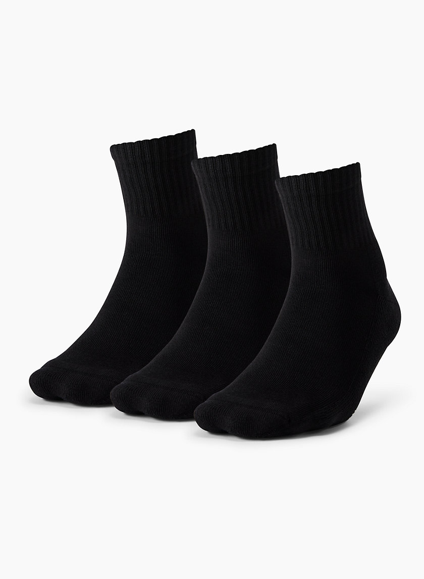 Tna BASE GRIP ANKLE SOCK 3-PACK | Aritzia INTL