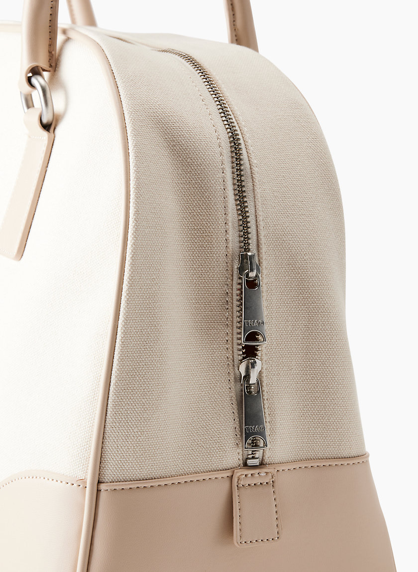 Tna THROWBACK BAG | Aritzia INTL