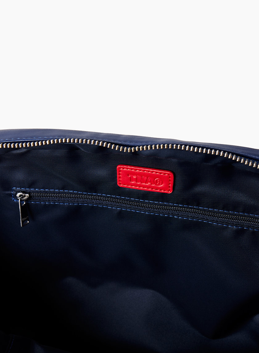 Tna THROWBACK SMALL BAG | Aritzia CA