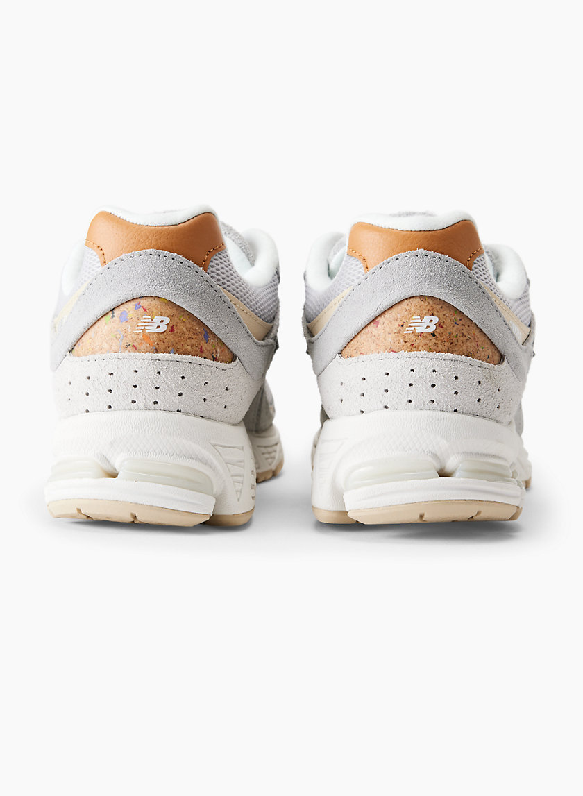 New Balance 2002R | Aritzia US
