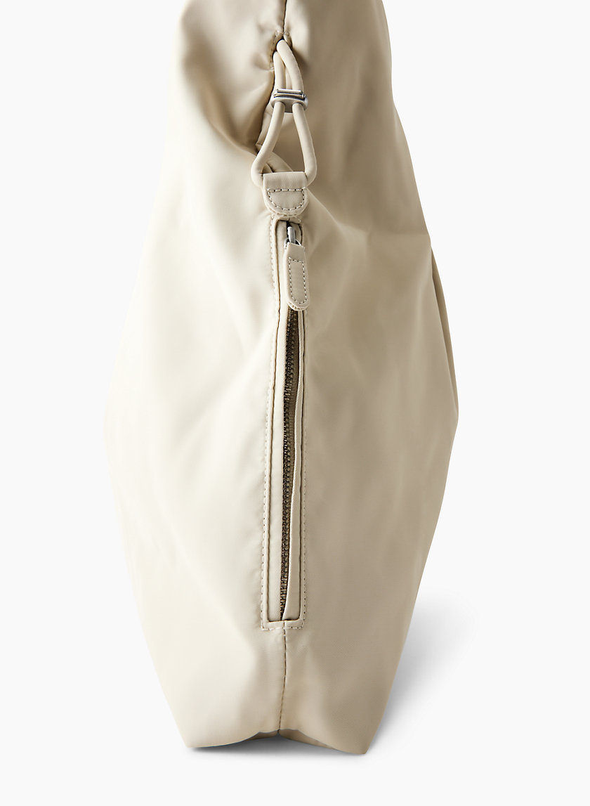 Babaton COMMUTE TOTE | Aritzia INTL