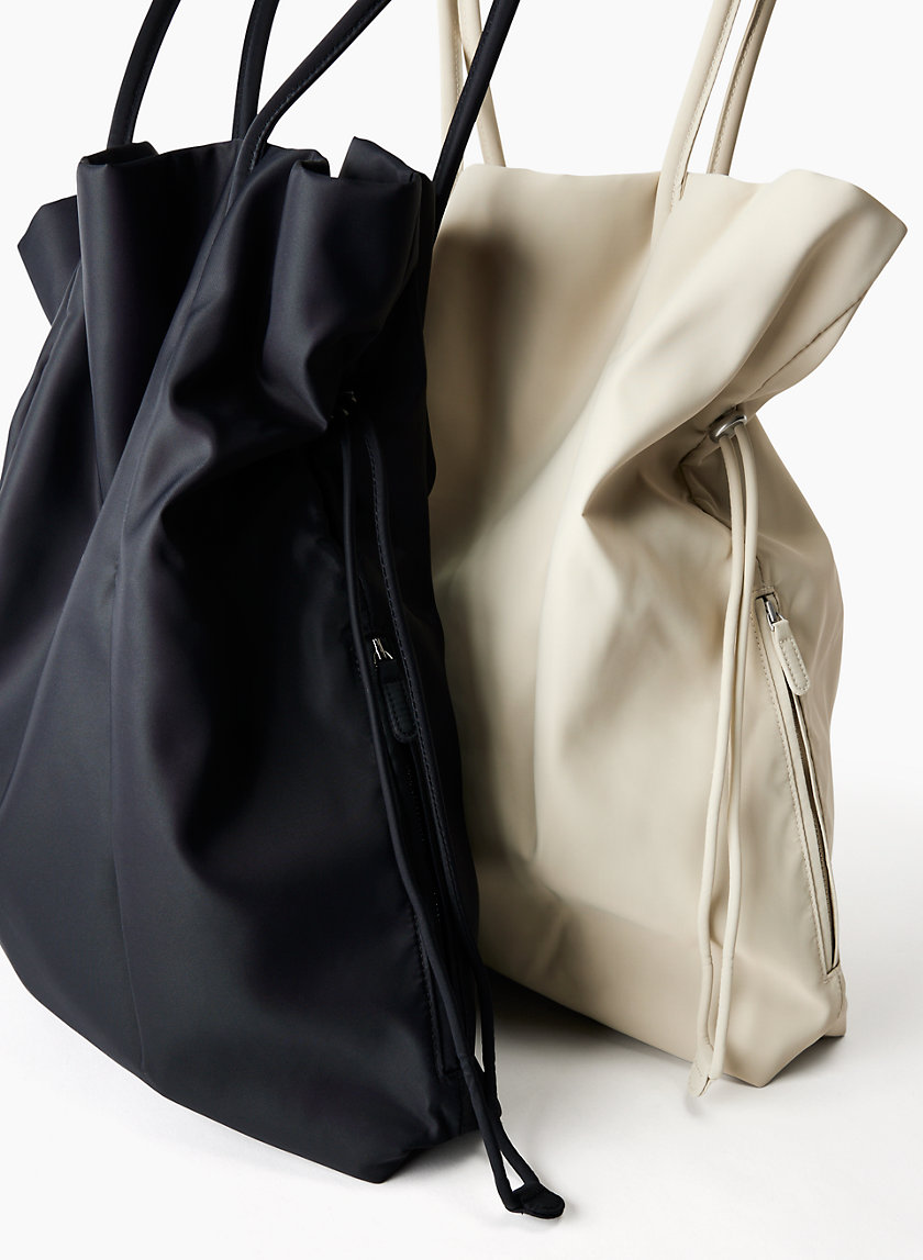 Babaton COMMUTE TOTE | Aritzia INTL
