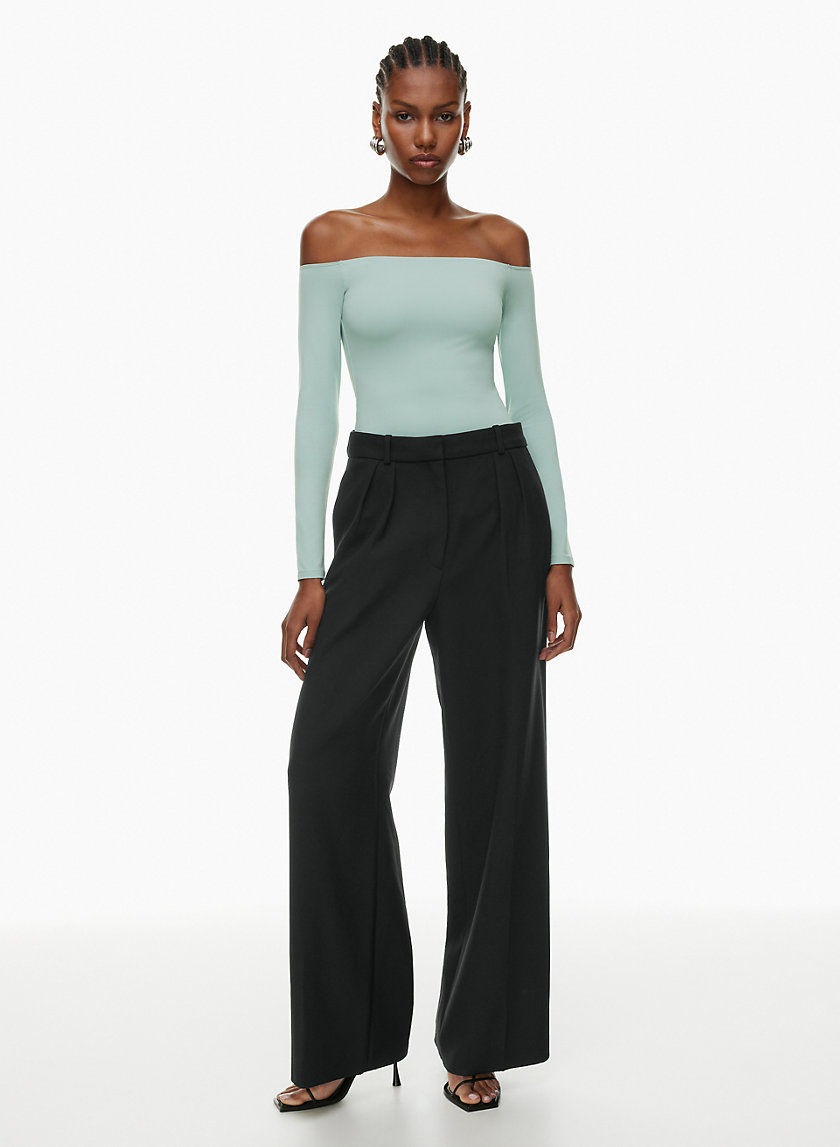 Contour CONTOUR OFF-SHOULDER LONGSLEEVE | Aritzia CA