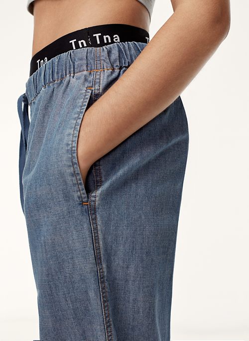 TNA | Aritzia