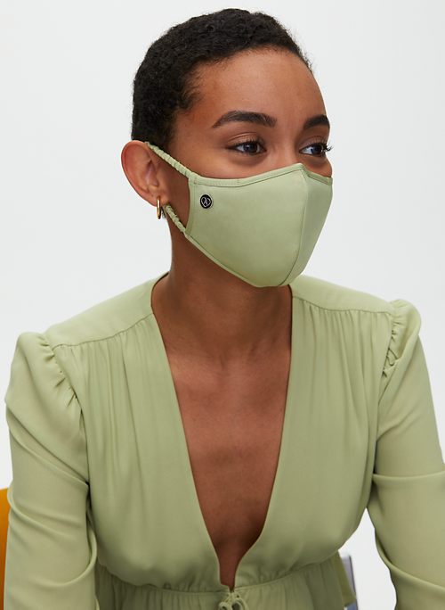 Aritzia Community SCULPTED SATIN FACE MASK