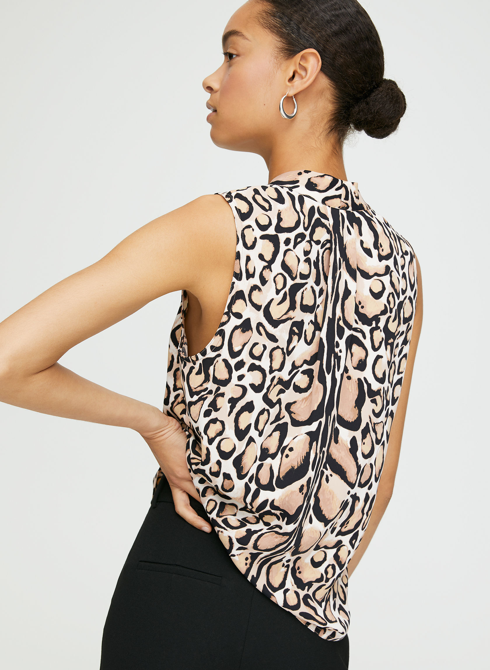 Babaton SLEEVELESS POWER BLOUSE | Aritzia US