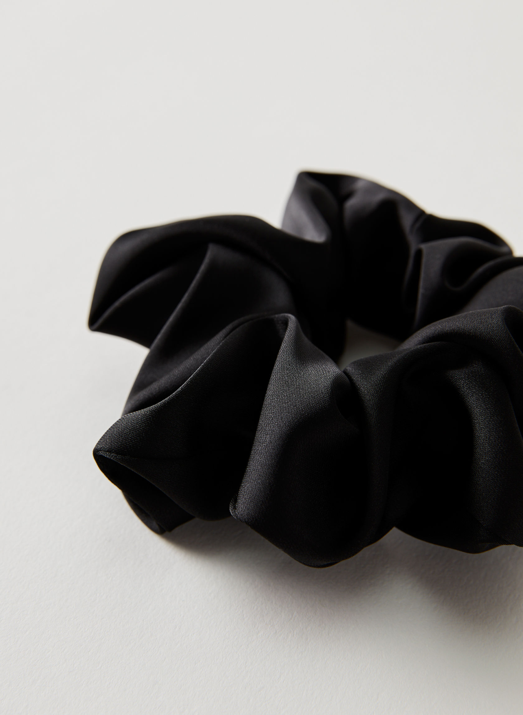 Main Character SOOKIE SCRUNCHIE | Aritzia US