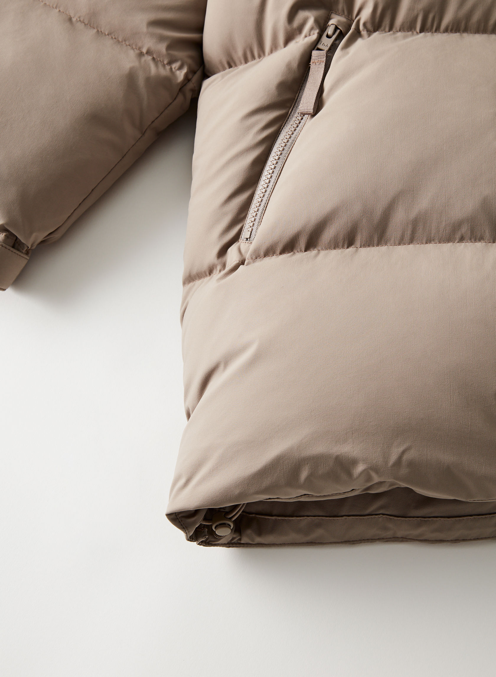 Tna MEGA PUFF MID | Aritzia US