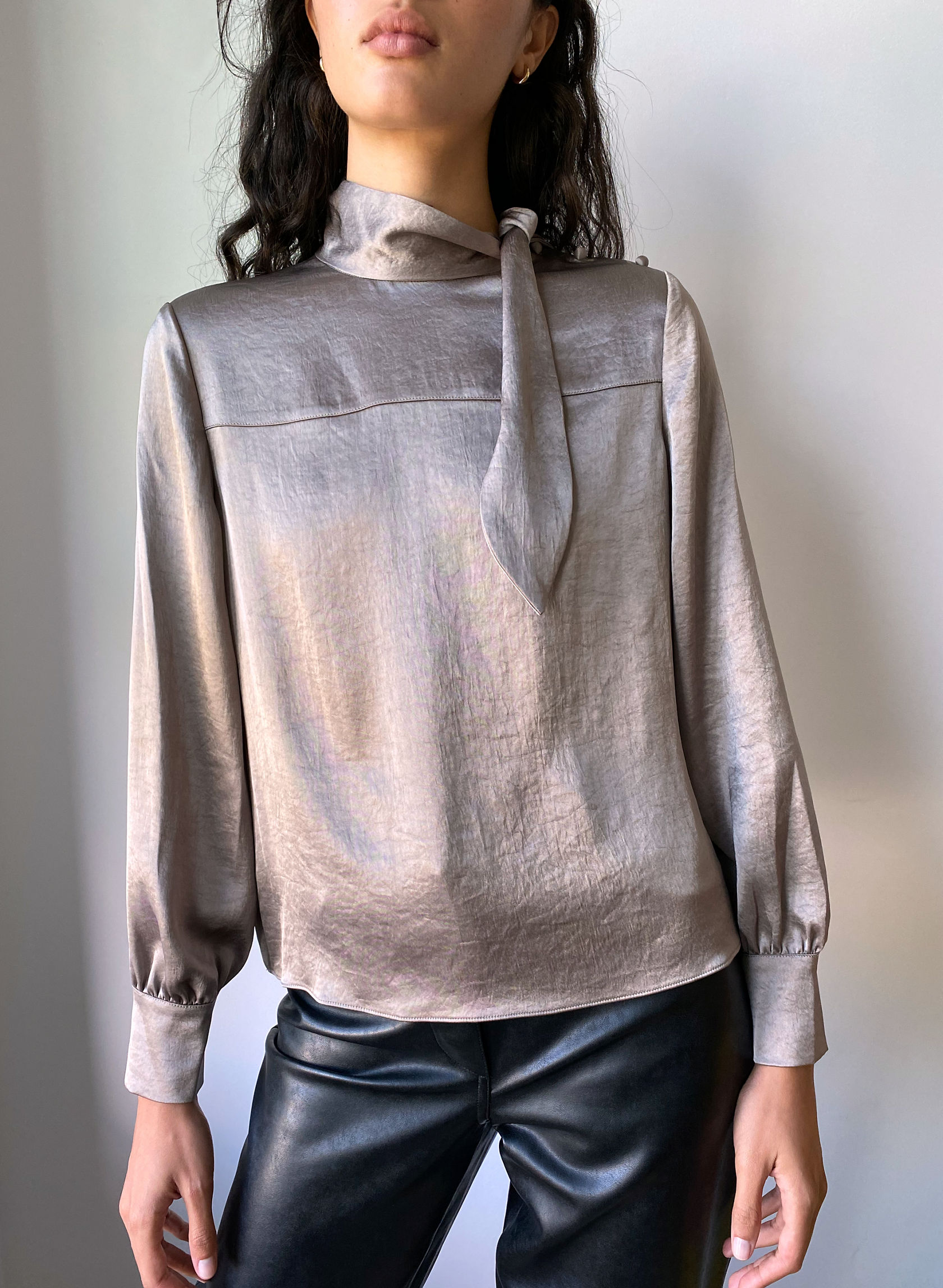 Wilfred TRAPEZE BLOUSE | Aritzia INTL
