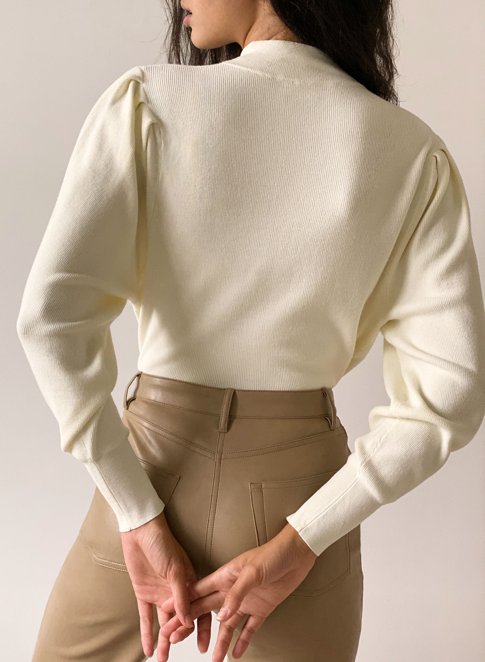 Wilfred PINOT SWEATER | Aritzia CA