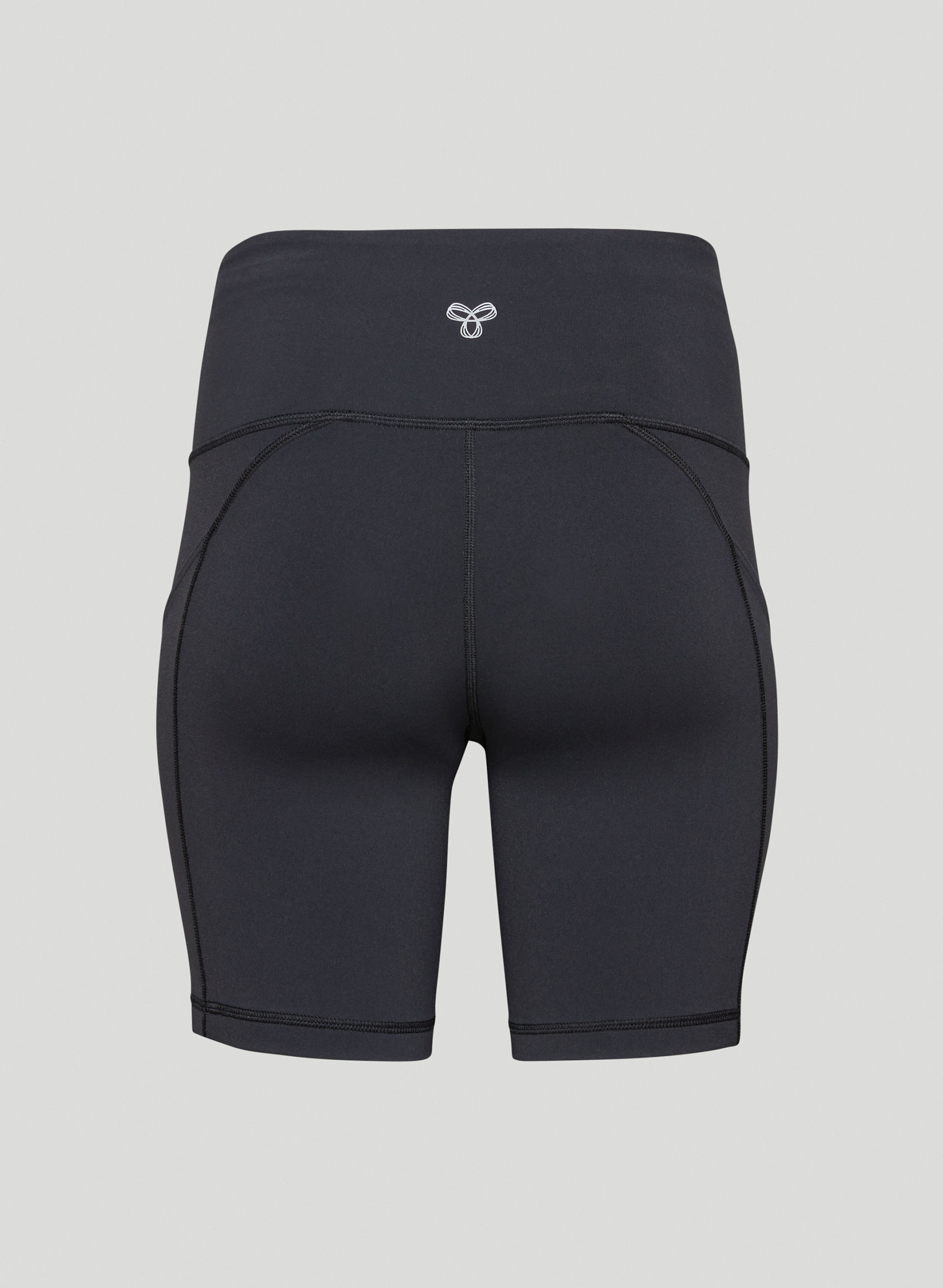Tna TNALIFE™ TRACE HI-RISE 7" SHORT | Aritzia INTL